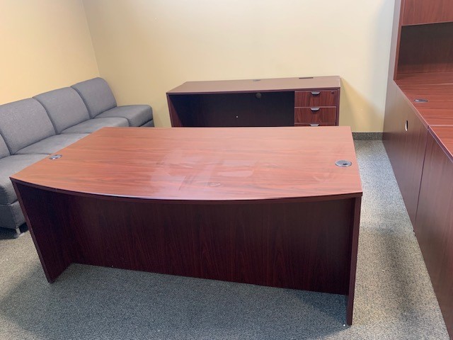 Desks: Affordable Office Desks | The Bargain Bureau