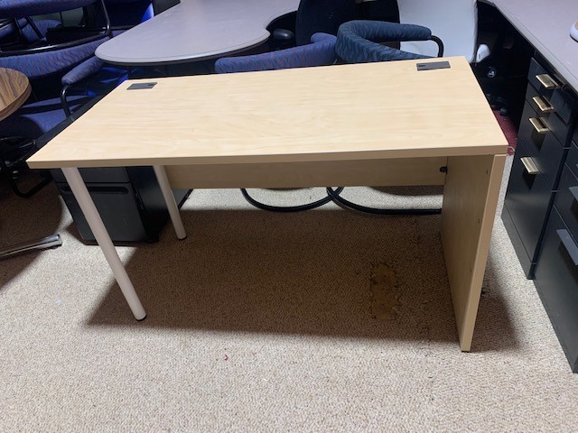 Desks: Affordable Office Desks | The Bargain Bureau