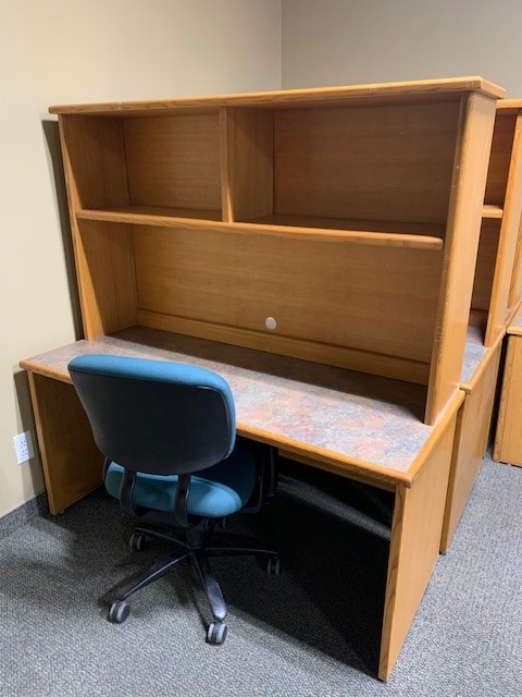 Desks: Affordable Office Desks | The Bargain Bureau