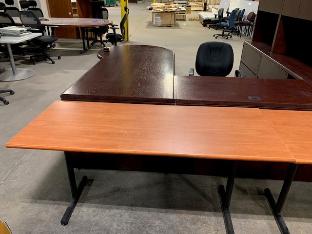 Tables: Stylish Office Tables for Less | The Bargain Bureau